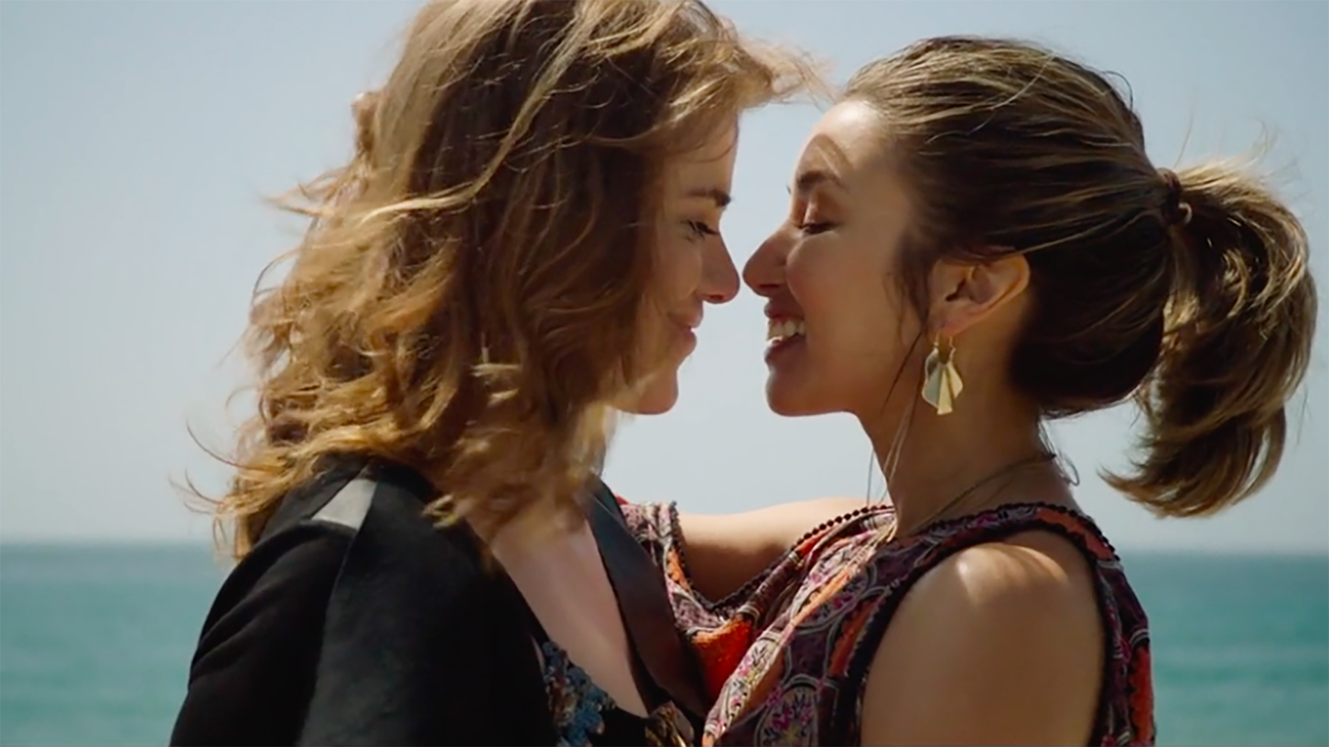 Interview with Fiona MacKenzie from @kleffnotes – TheNerdyGirlExpress